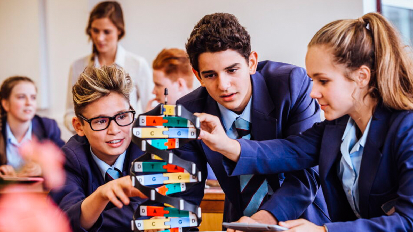 STEM Makerspaces: A Perfect Synergy for Learning | VE Furniture